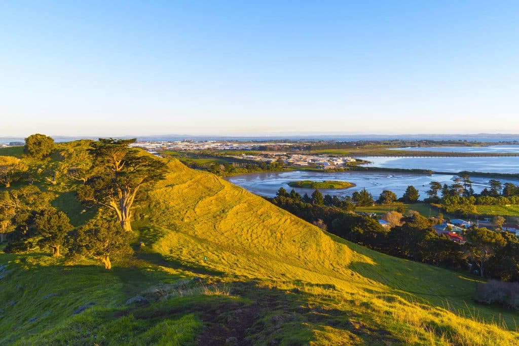 Rangahau Māori (Māori Research): An Indigenous Perspective - Building ...